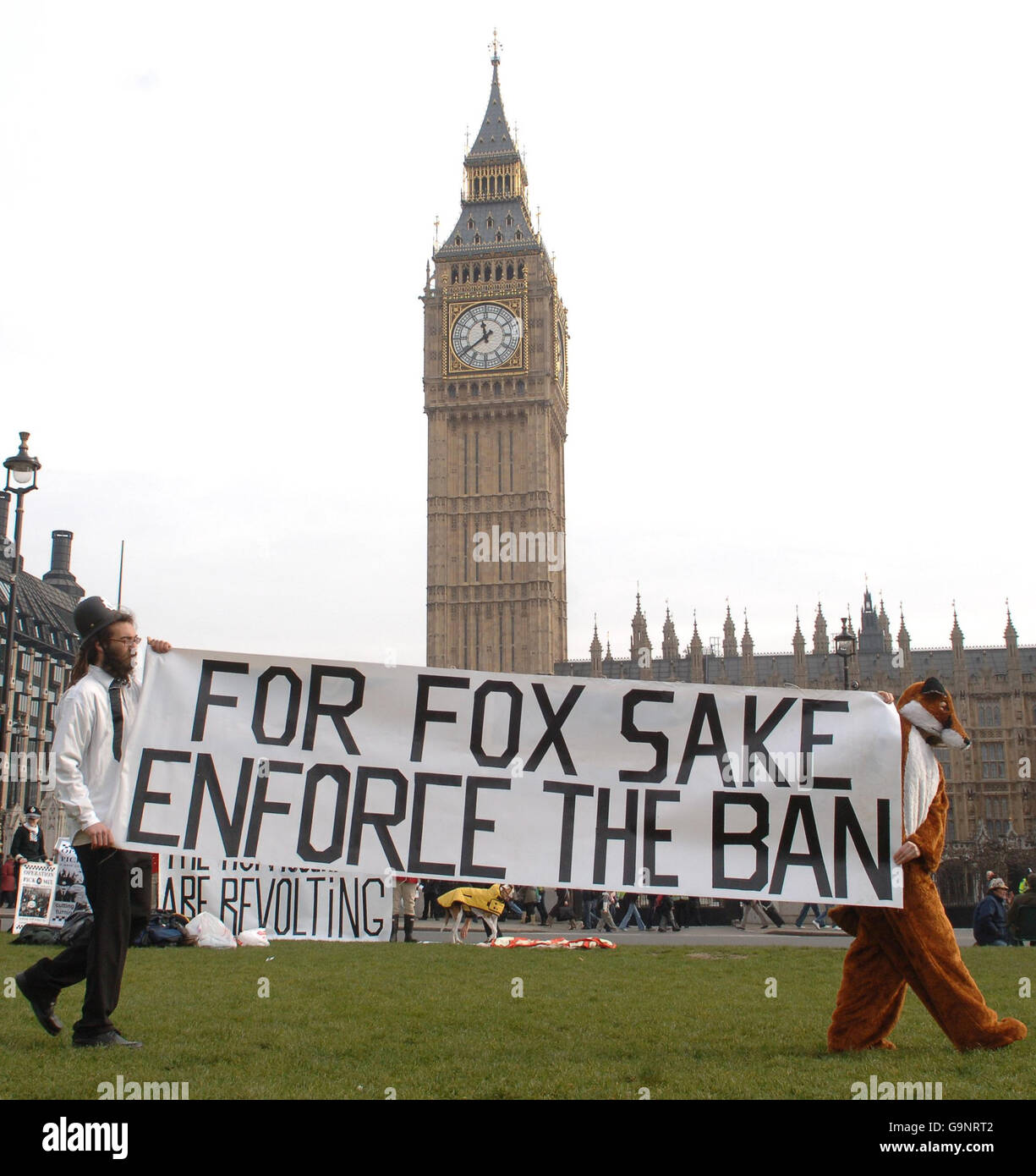 Anti-hunting protesters demonstrate outside the Palace of Westminster ...