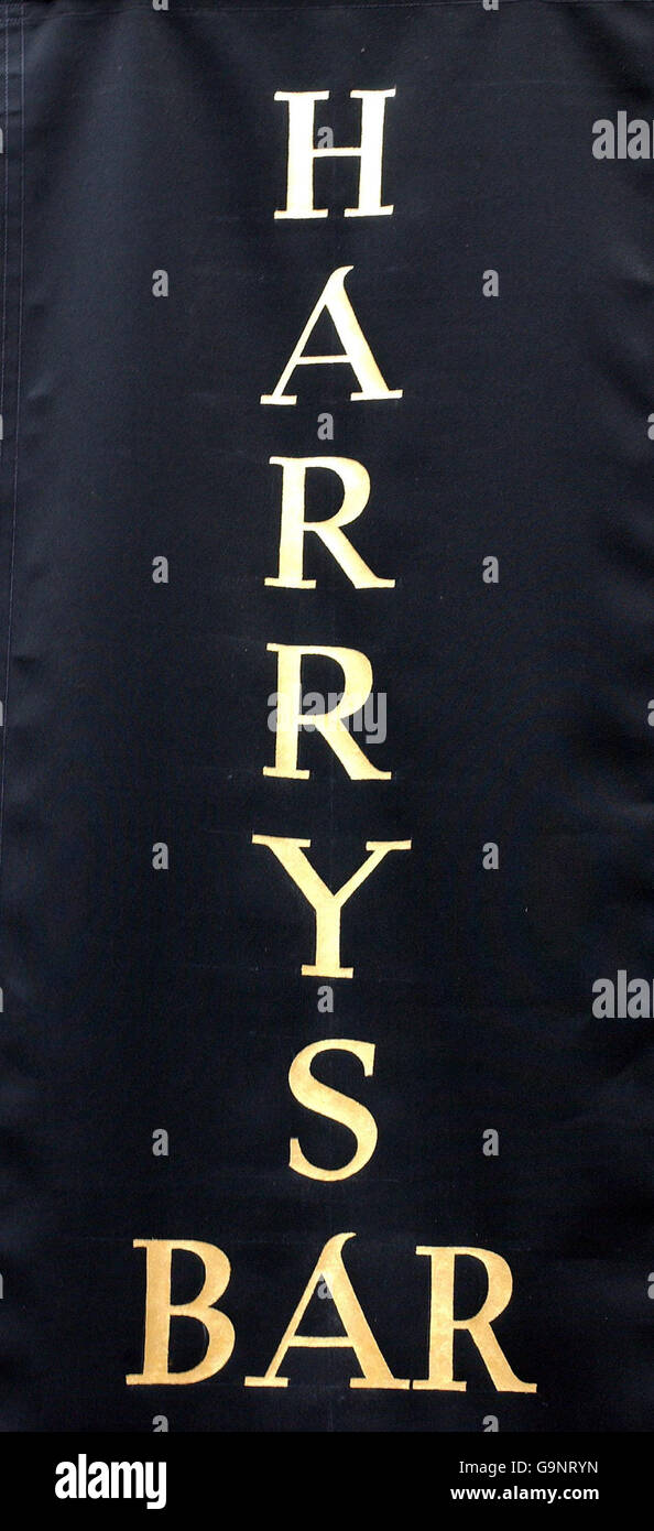 Harrys logo hi-res stock photography and images - Alamy
