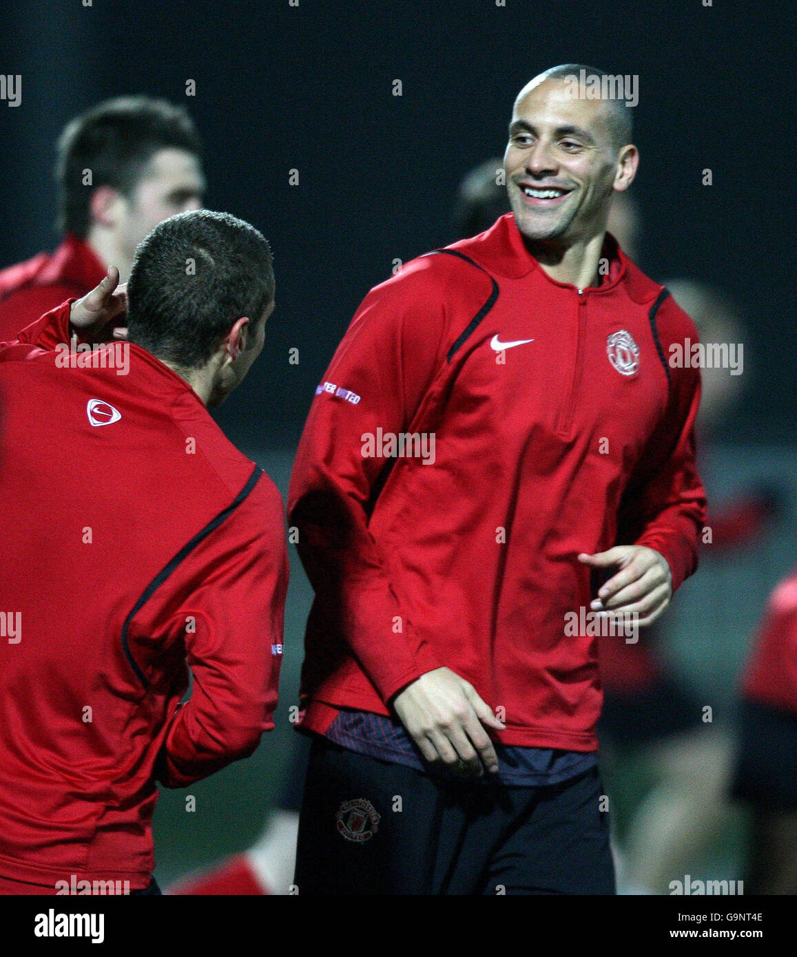 Soccer - Manchester United training session - Lens training ground ...