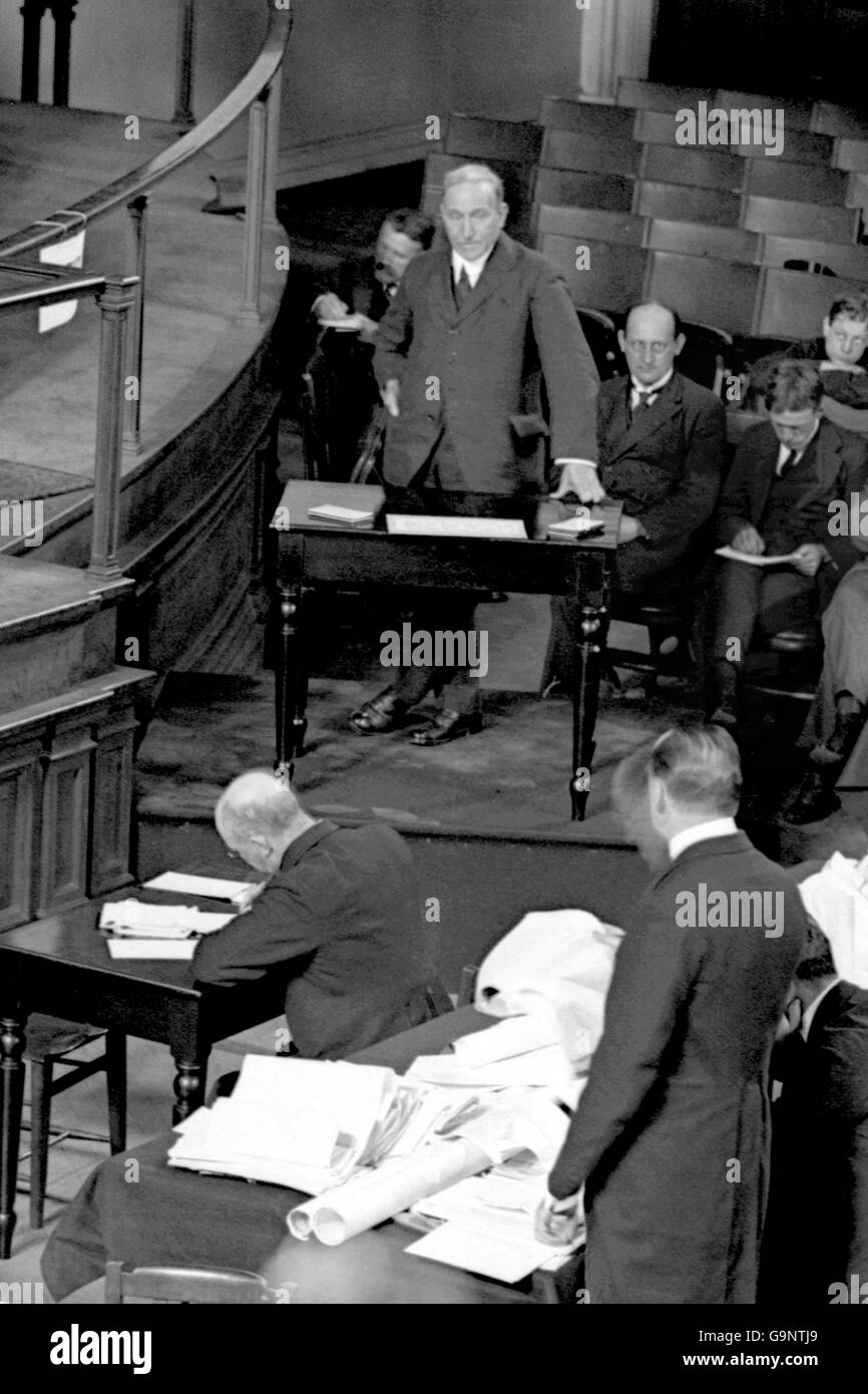 Captain william turner giving evidence at the lusitania inquiry Black ...