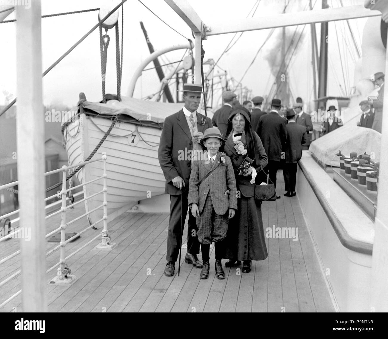 Cricket - Sydney Barnes - Southampton. Cricketer Sydney Barnes and his ...