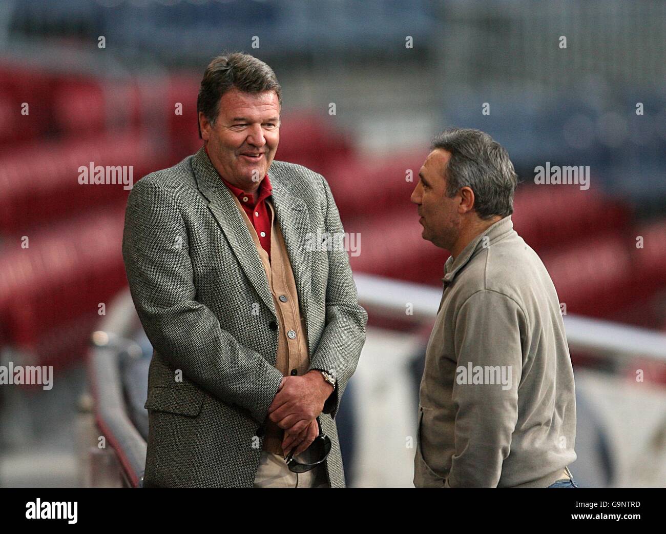 John toshack liverpool hi-res stock photography and images - Alamy