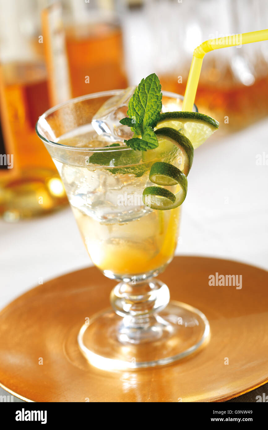 Mojito Royal cocktail with rum, lime, mint leaves and champagne Stock ...