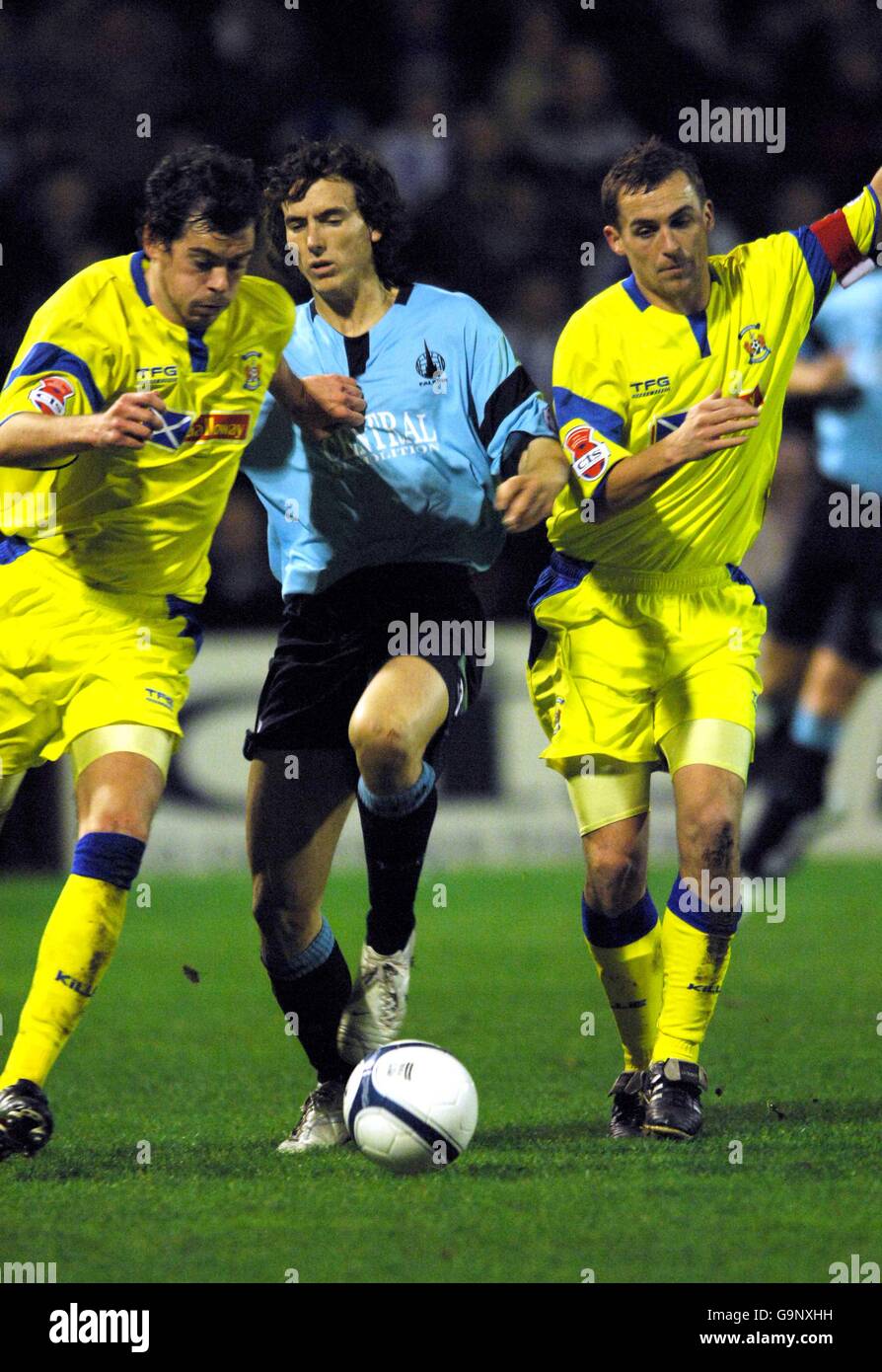 L r the combination cup hi-res stock photography and images - Alamy