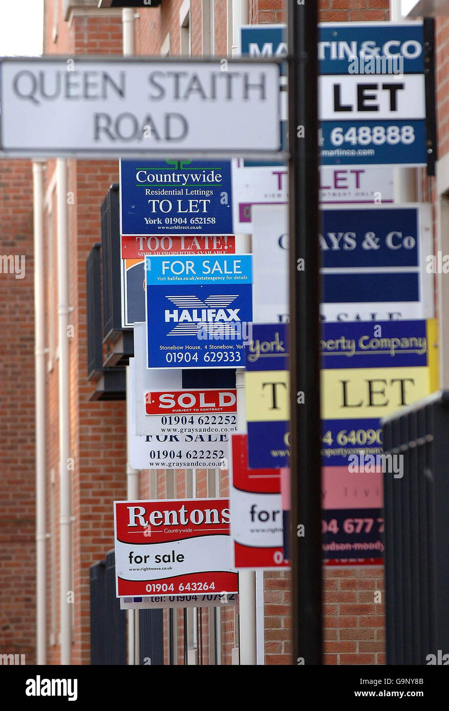 Property repossessions hi-res stock photography and images - Alamy