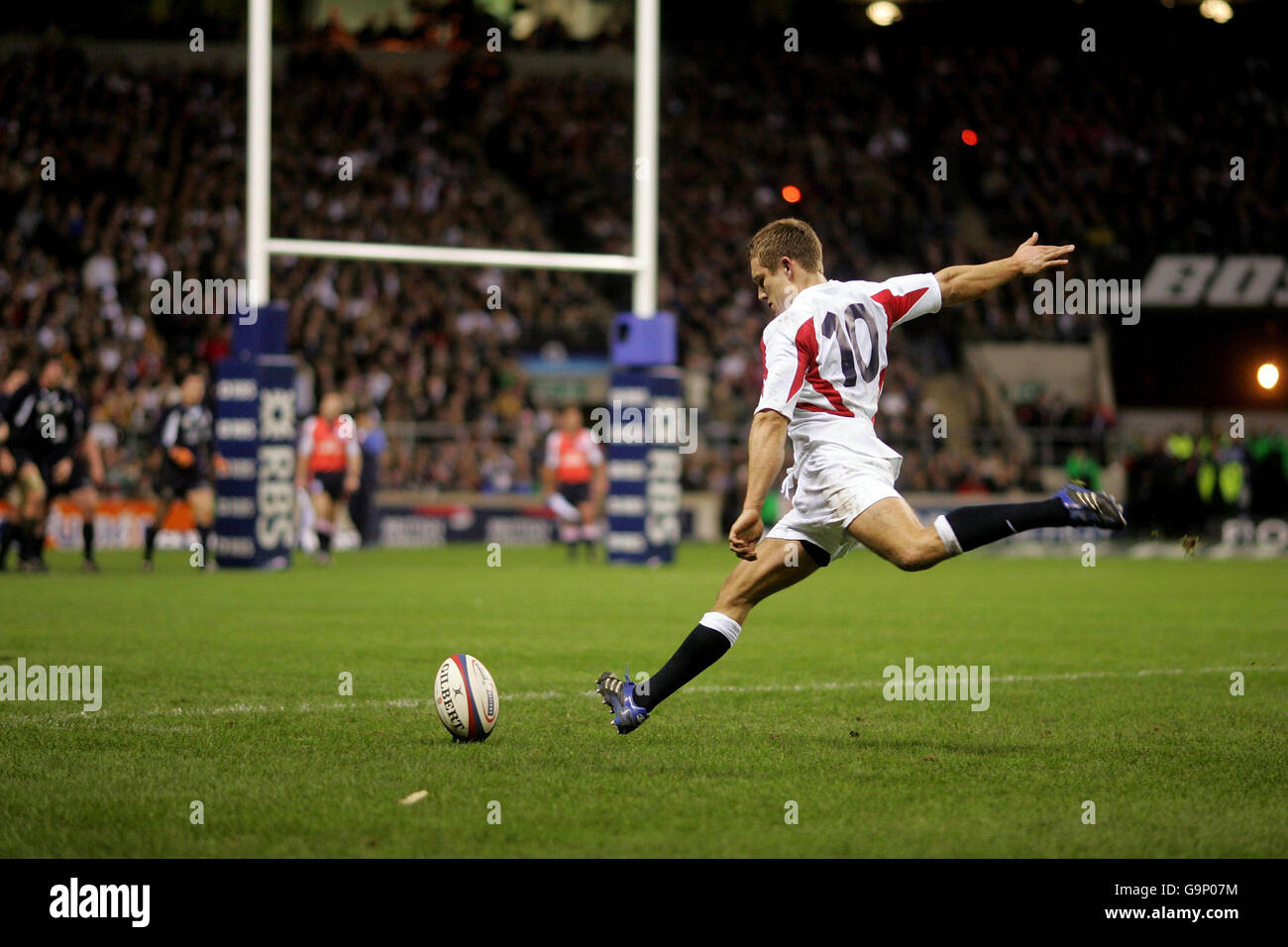 England's Jonny Wilkinson converts Jason Robinson's second try during ...