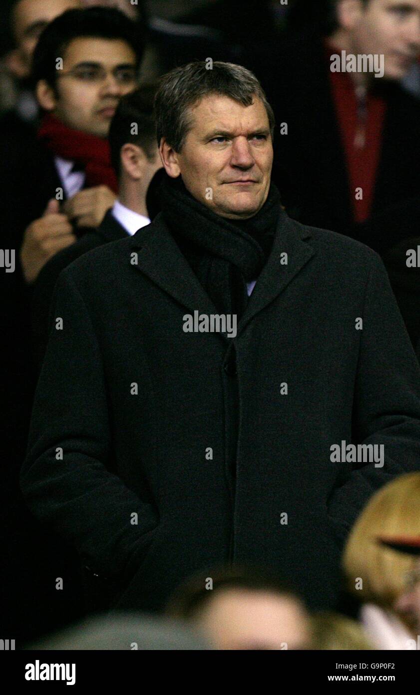Manchester united chief executive hi-res stock photography and images ...