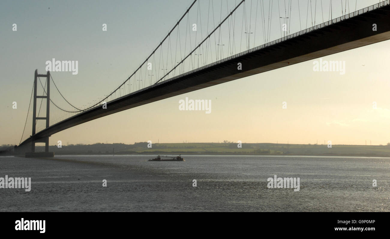 A general view of the Humber Bridge taken from Hessle Foreshore near ...