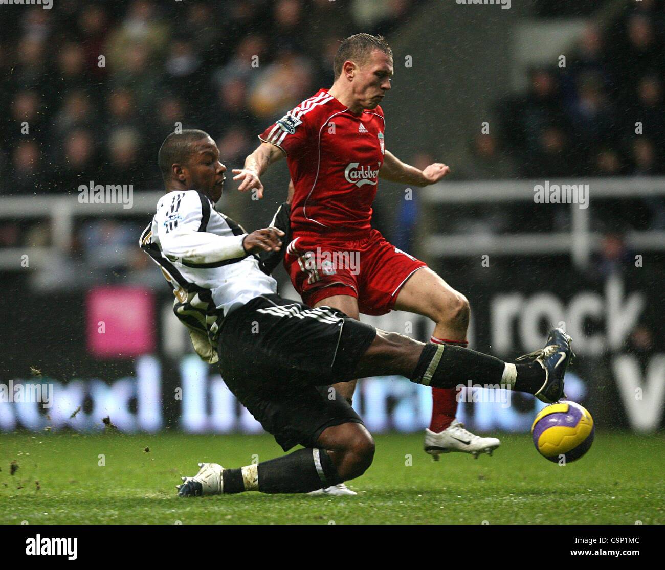 Soccer - FA Barclays Premiership - Newcastle United v Liverpool - St ...