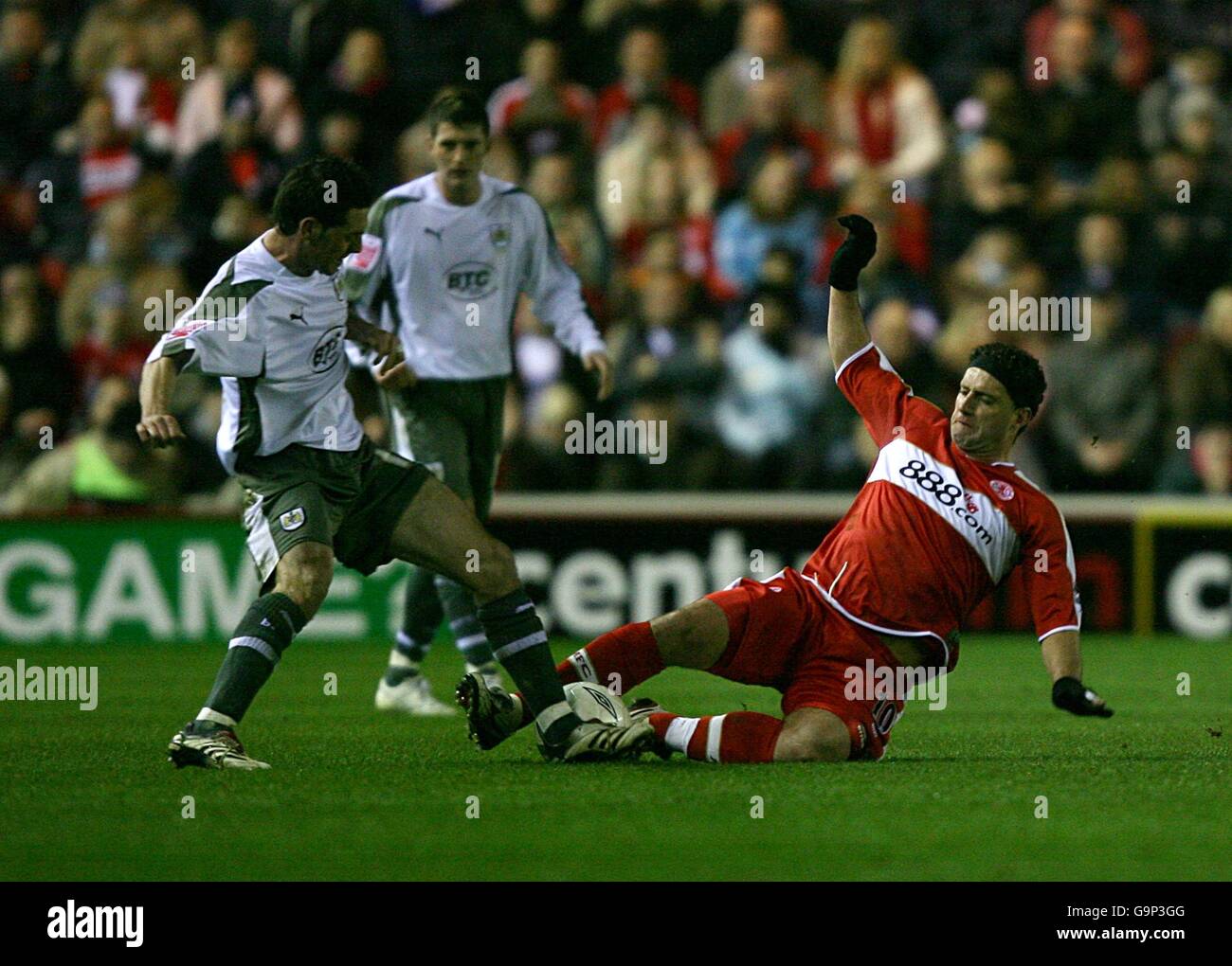 Bristol City's Jamie McCombe (l) and Middlesbrough's Fabio Rochemback ...