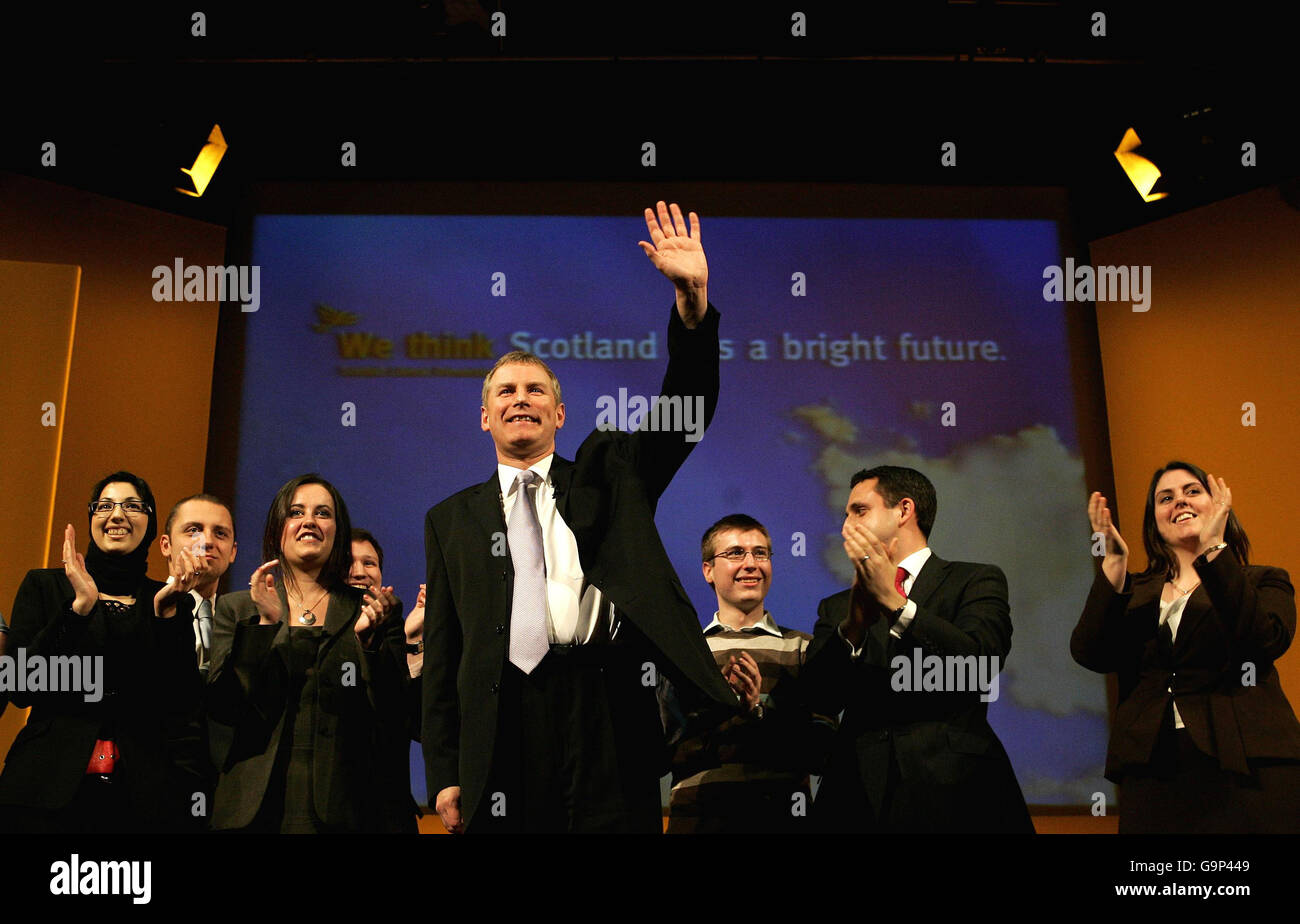 Lib dems best placed for government hi-res stock photography and images ...