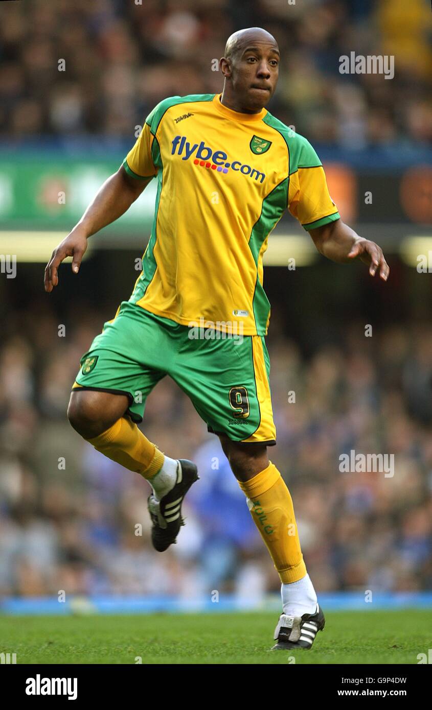 Dion dublin norwich hi-res stock photography and images - Alamy