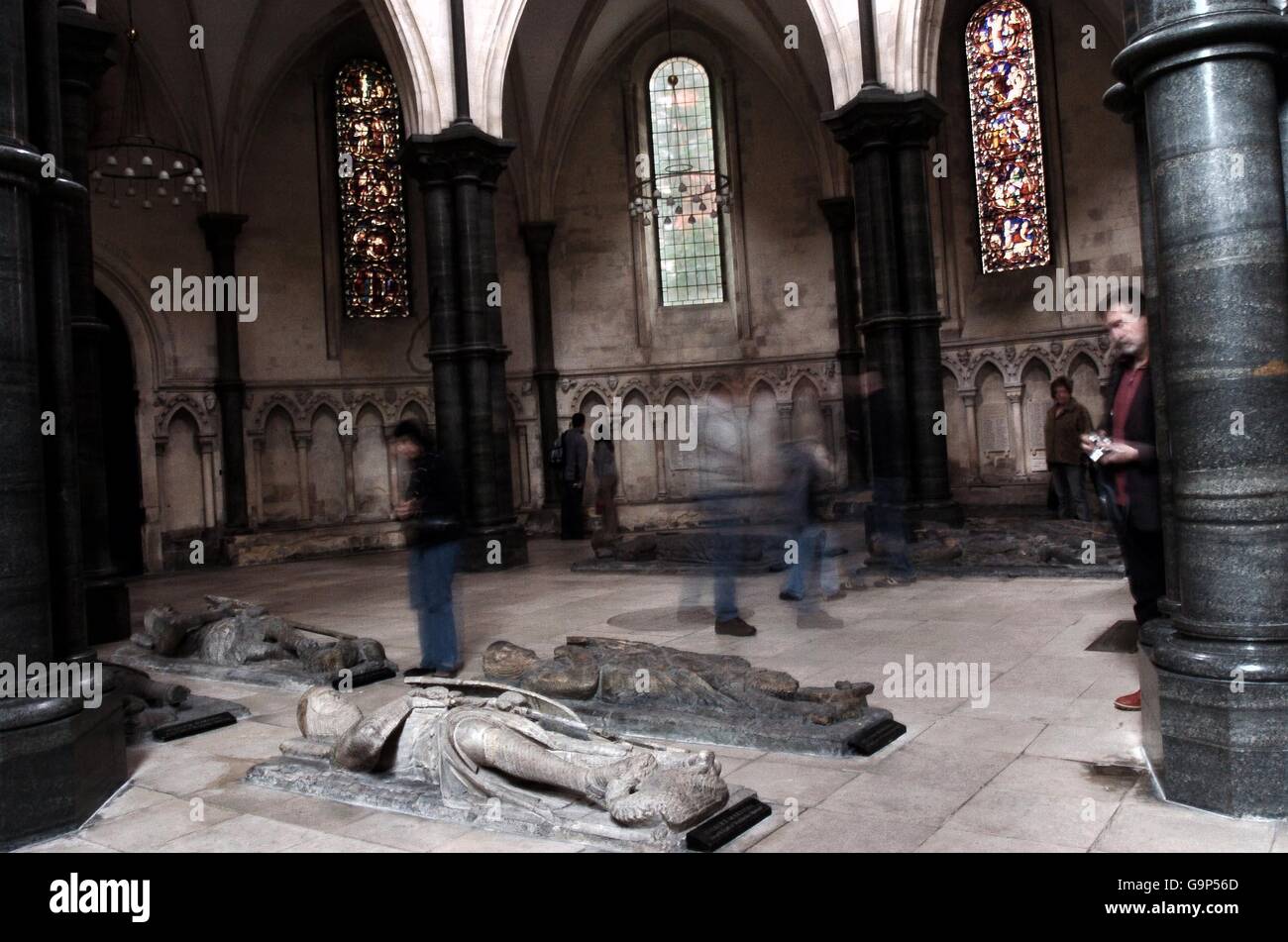 Da Vinci Code London walk. Temple Church Stock Photo - Alamy