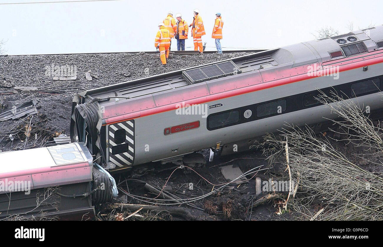Virgin train crash Stock Photo - Alamy