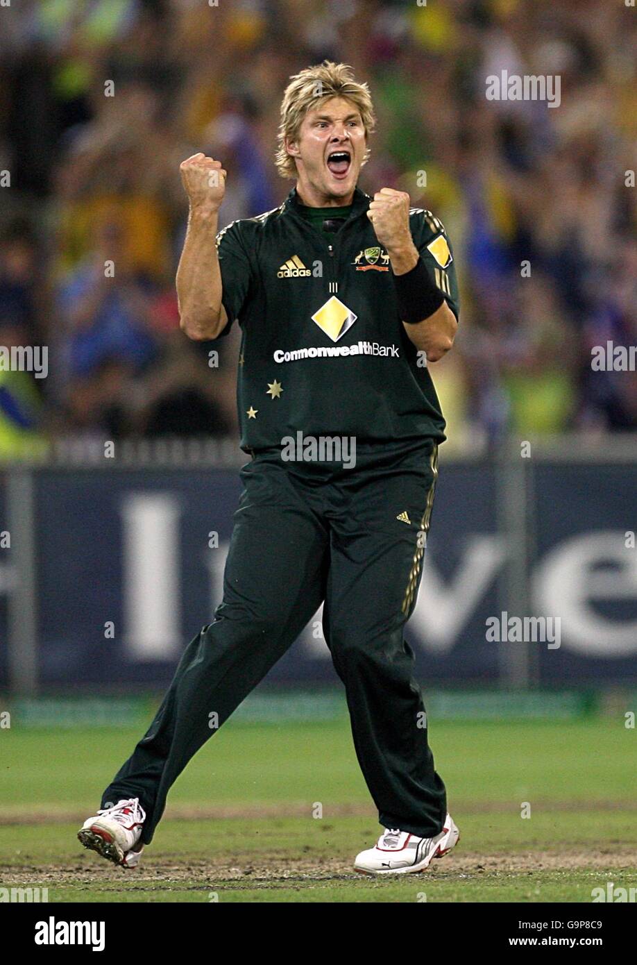 Cricket - Commonwealth Bank Series - First Final - England v Australia ...