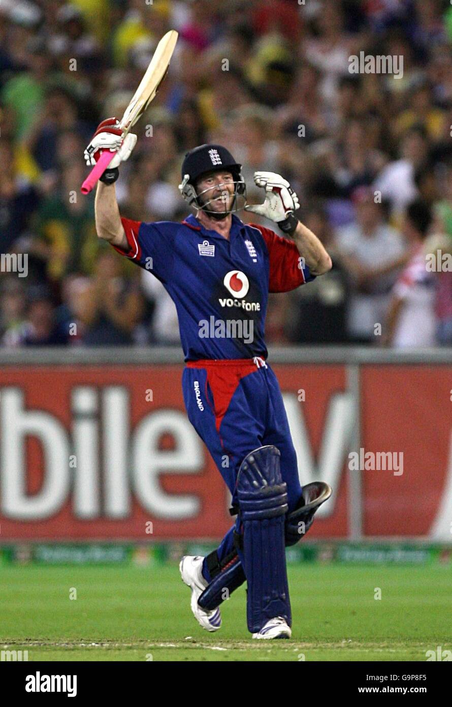 Cricket commonwealth bank series first final england v australia mcg hi ...