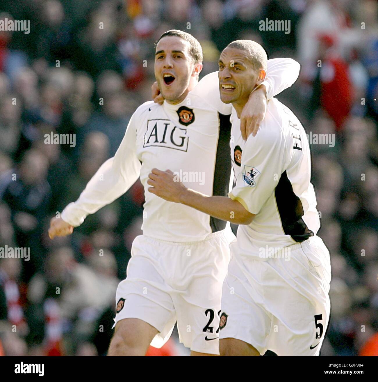 John o'shea liverpool goal hi-res stock photography and images - Alamy