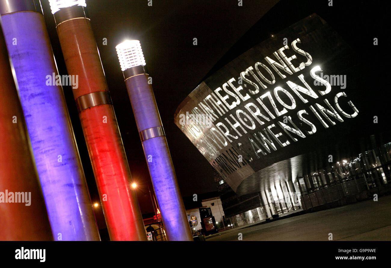 The millennium centre in cardiff docks hi-res stock photography and ...