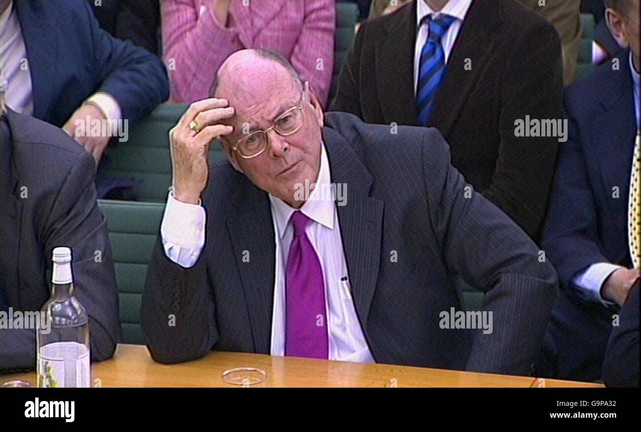 Arthur edwards the sun sport hi-res stock photography and images - Alamy