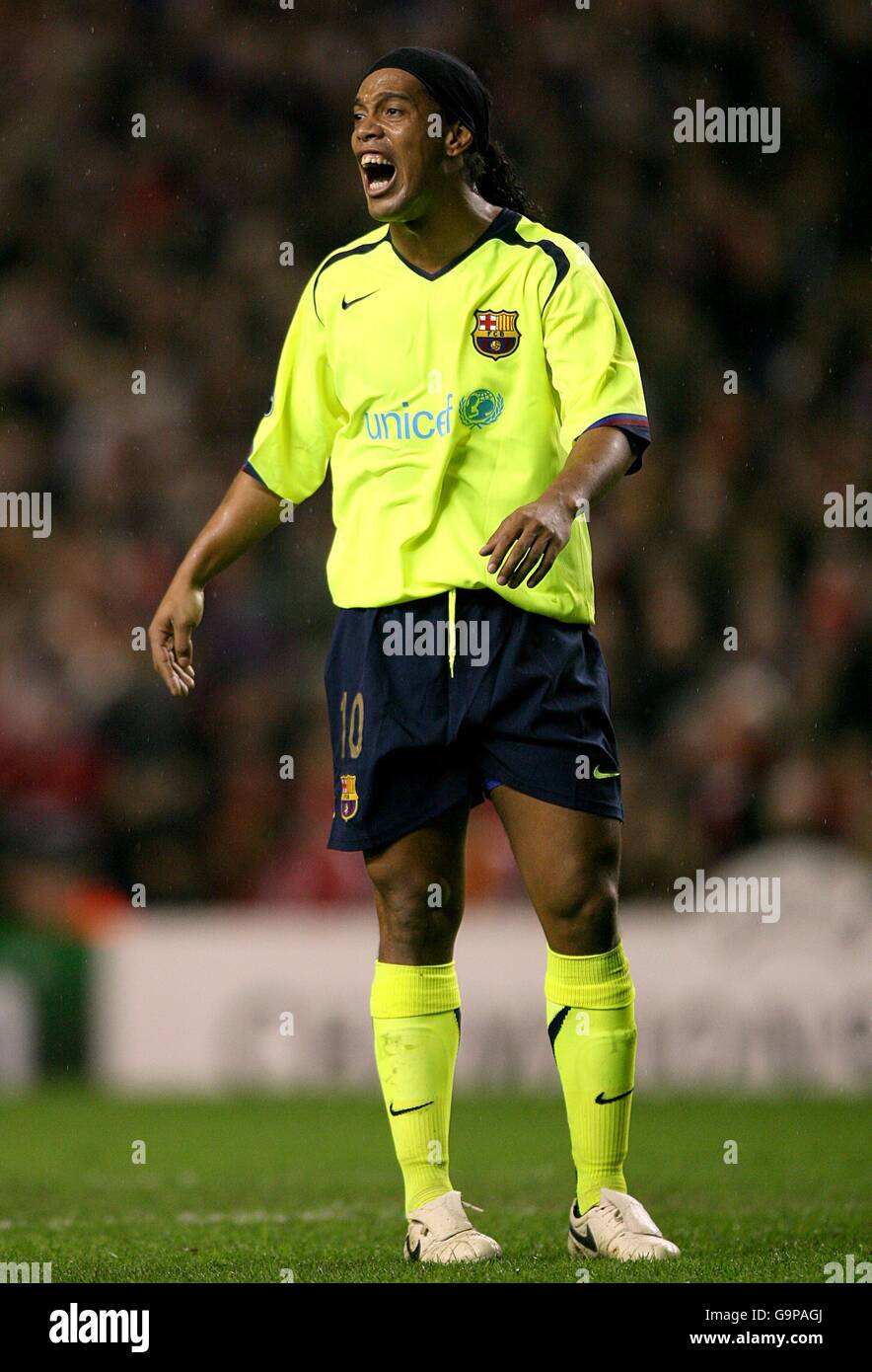 Anfield ronaldinho hi-res stock photography and images - Alamy