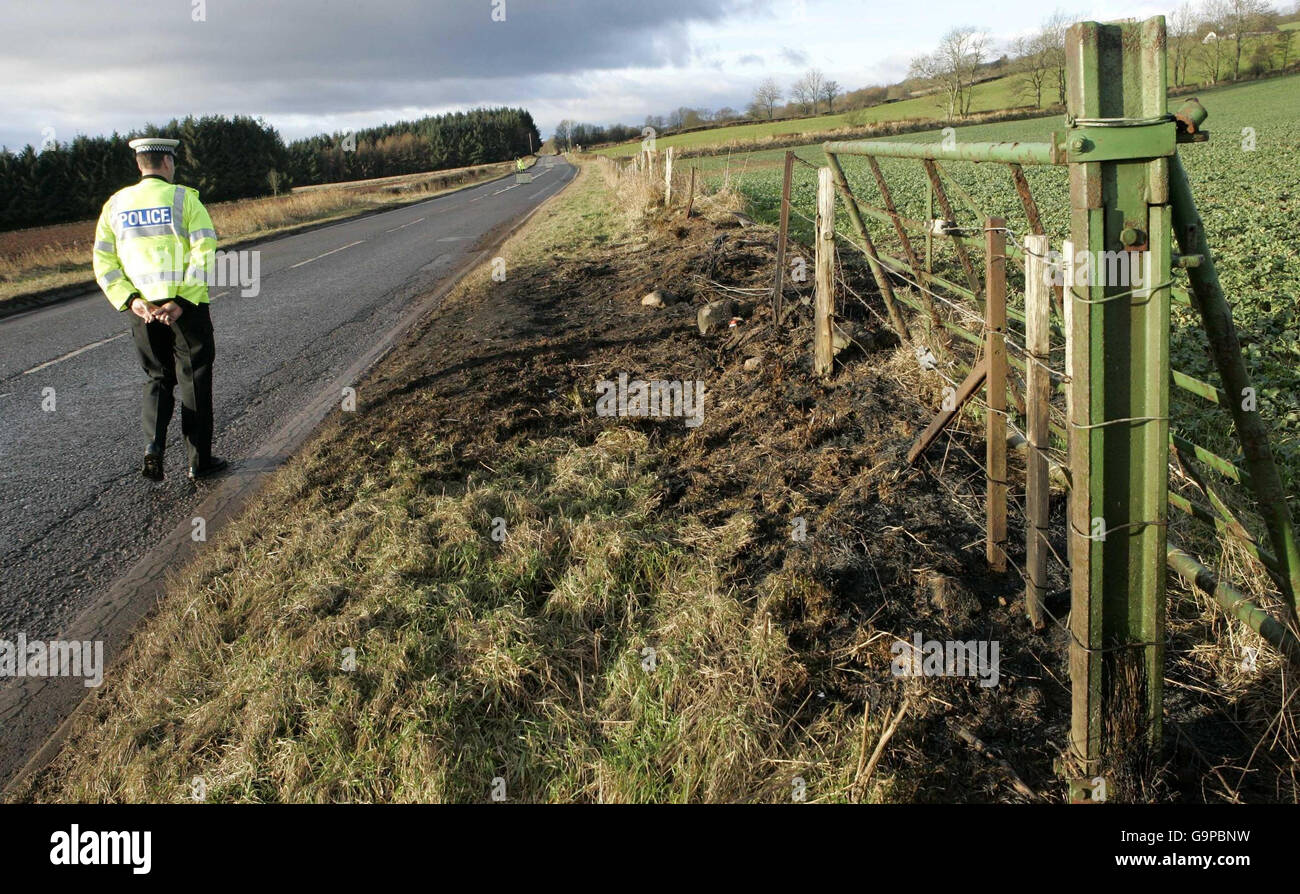 Crash with police hi-res stock photography and images - Alamy
