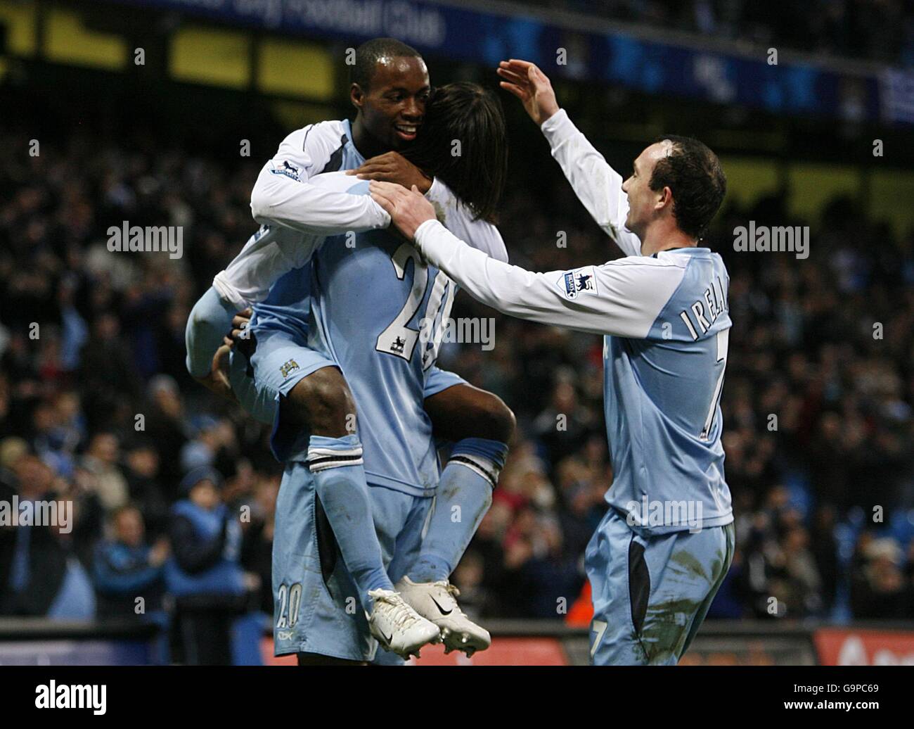 Manchester City's DaMarcus Beasley (left) celebrates scoring his sides ...