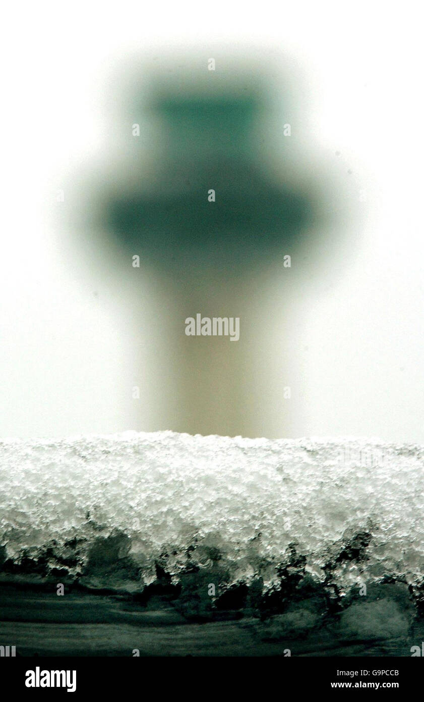 Control tower stansted airport hi-res stock photography and images - Alamy