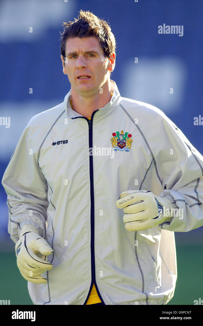 Michael pollitt hi-res stock photography and images - Alamy