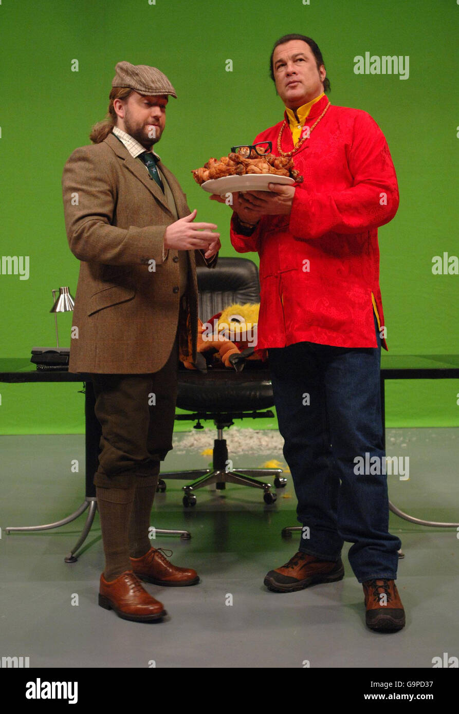 Steven Seagal films the Friday Night Project. Steven Seagal films a ...