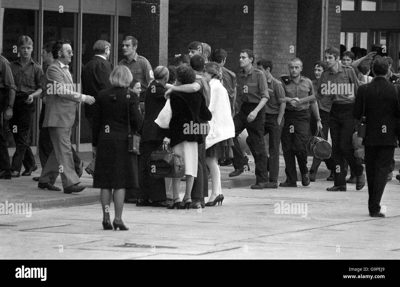 Survivors of HMS Sheffield being greeted on arrival at RAF Brize Norton ...