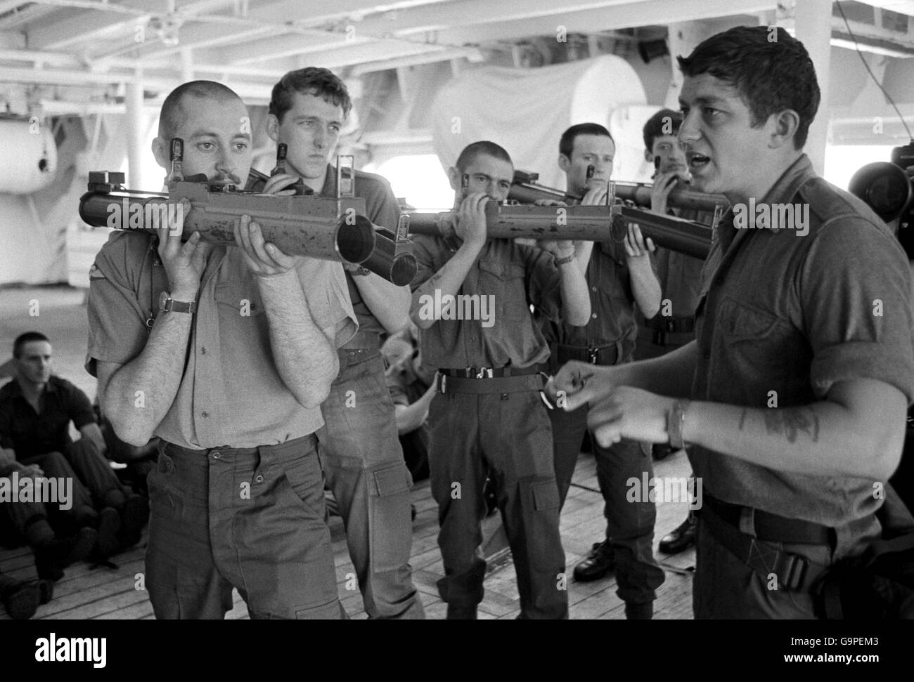 Anti falklands war hi-res stock photography and images - Alamy