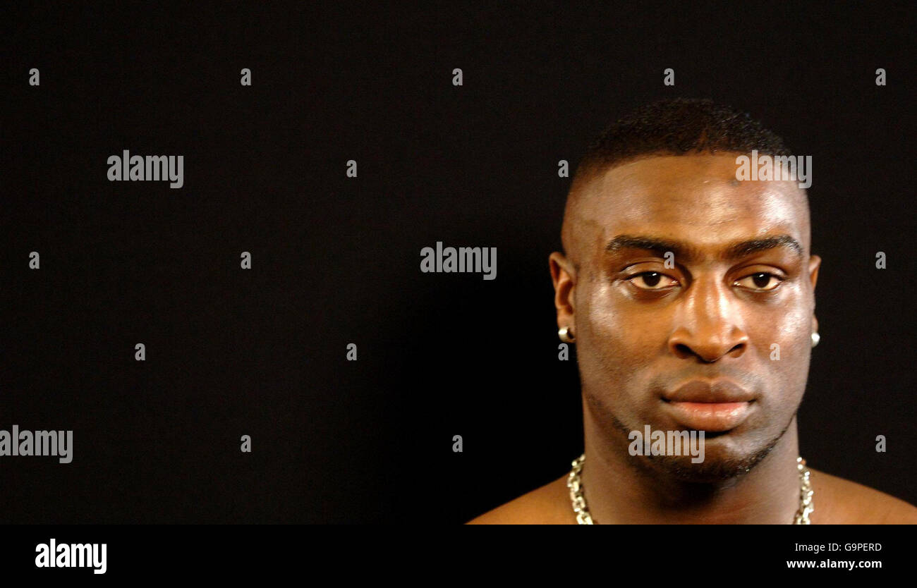 Michael sprott weigh in wembley plaza hotel hi-res stock photography ...