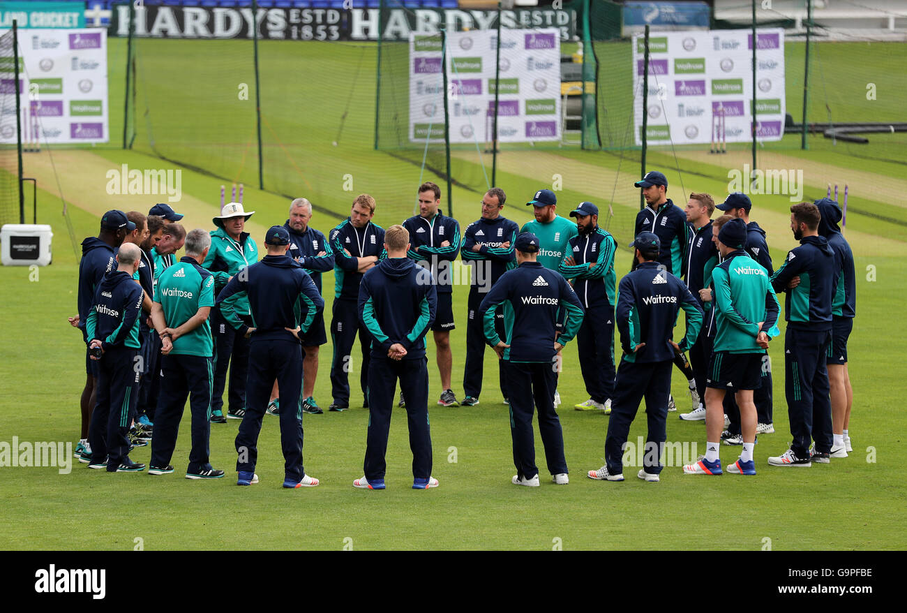 Nets session sse swalec stadium hi-res stock photography and images - Alamy