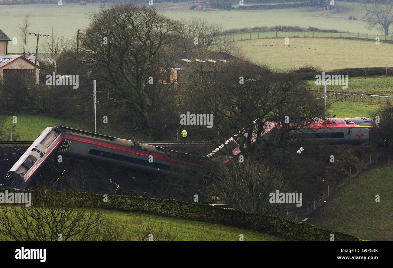 The scene of Friday's train crash at Grayrigg, Cumbria Stock Photo - Alamy