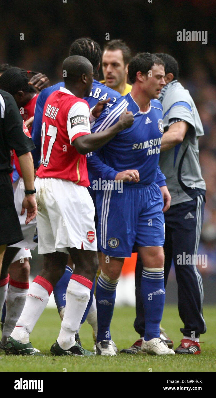 Arsenal stadium bridge hi-res stock photography and images - Alamy