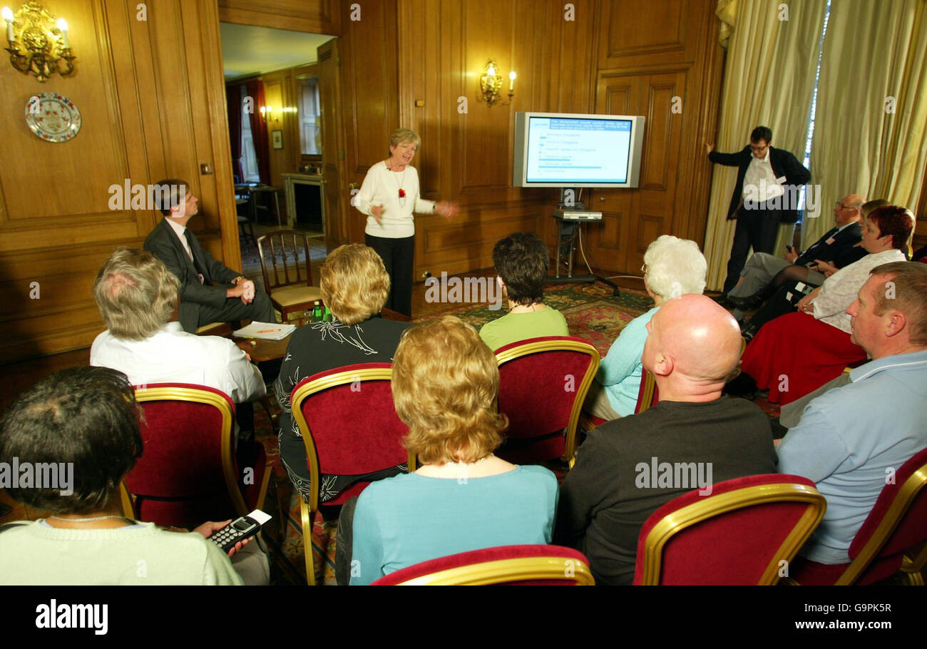 Politics hilary armstrong hi-res stock photography and images - Alamy