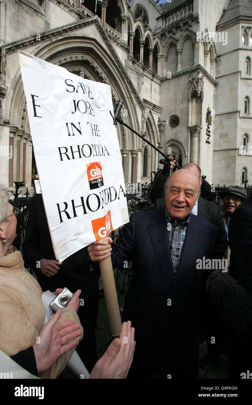 Mohamed al Fayed meets Welsh Burberry workers Stock Photo - Alamy