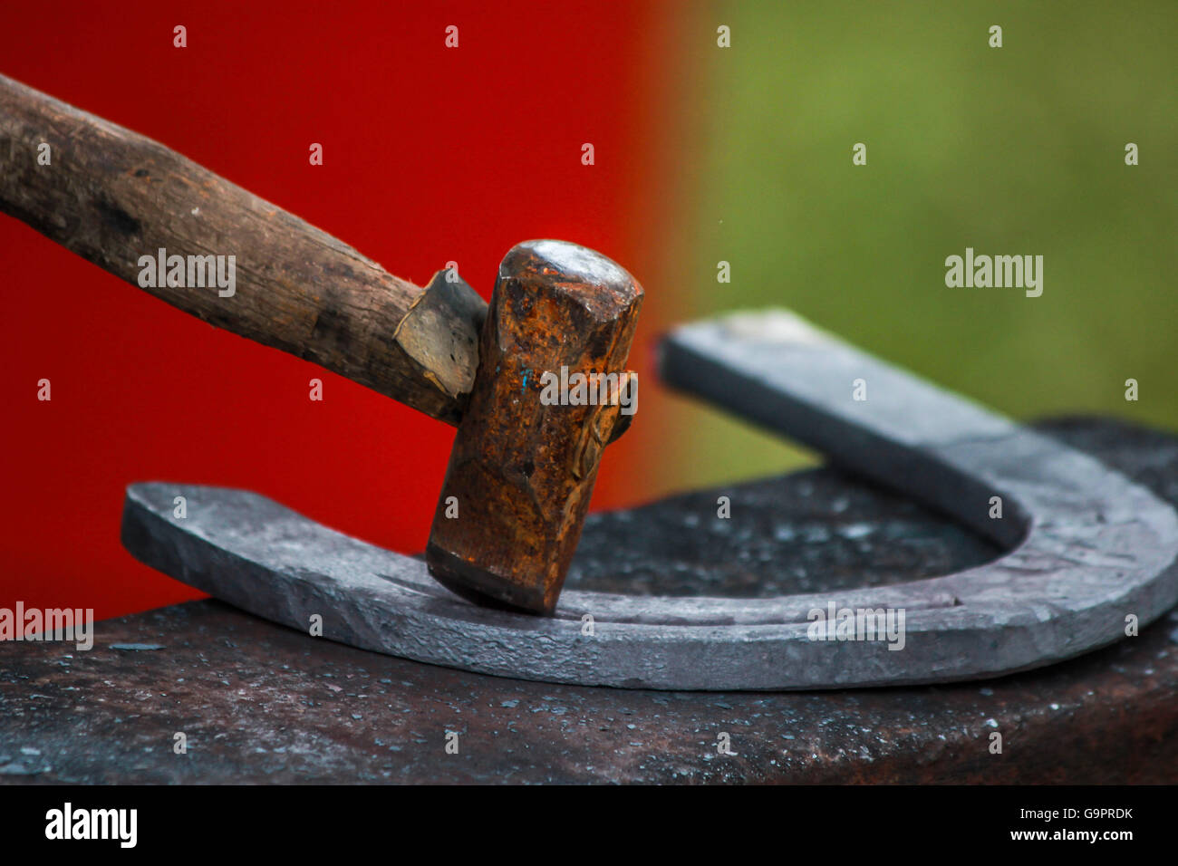 Blacksmith makes a horseshoe. Close-up Stock Photo - Alamy