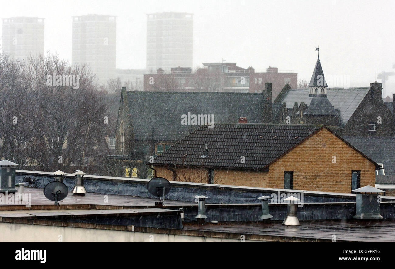 Snow london rooftops hi-res stock photography and images - Alamy