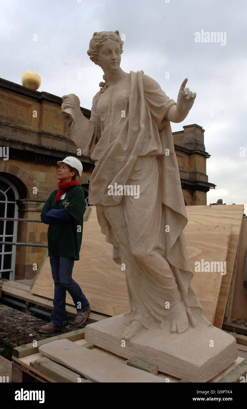 Statues reinstalled on Blenheim Palace parapet. A replacement statues ...