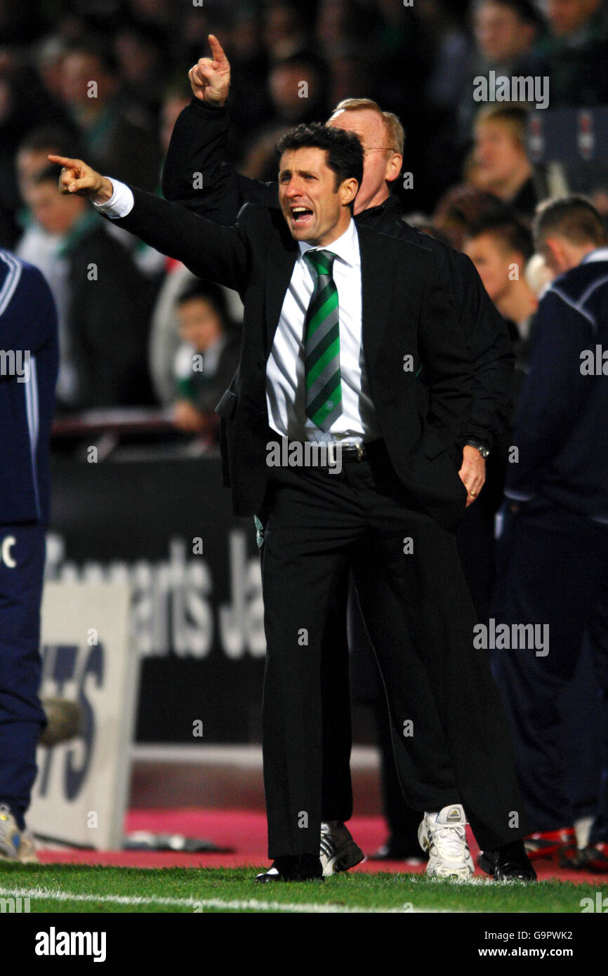 Hibernian manager john collins hi-res stock photography and images - Alamy