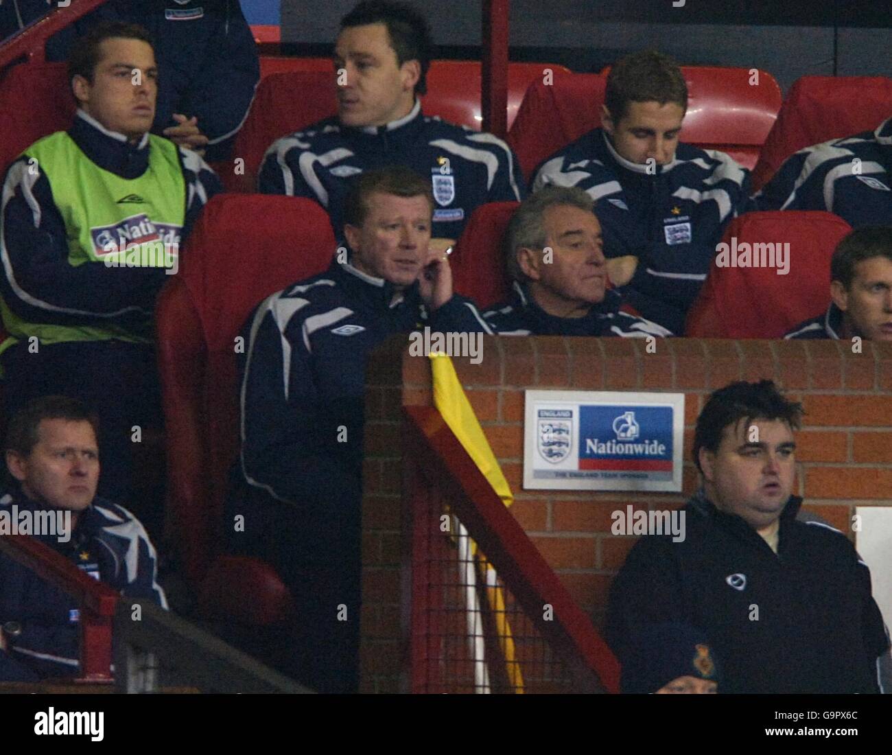 Terry venables england dugout hi-res stock photography and images - Alamy