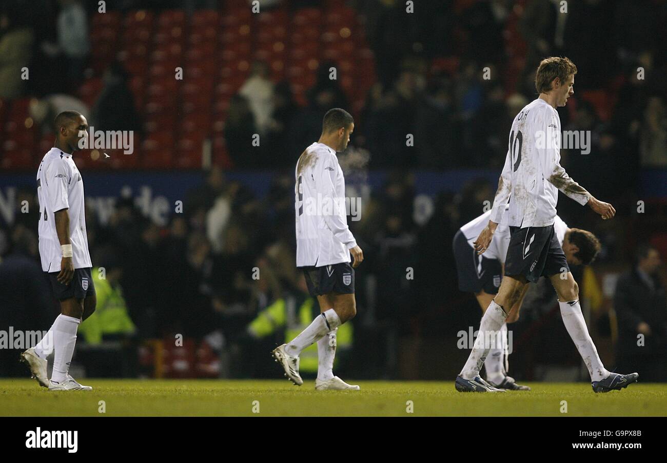 L r englands peter crouch hi-res stock photography and images - Alamy