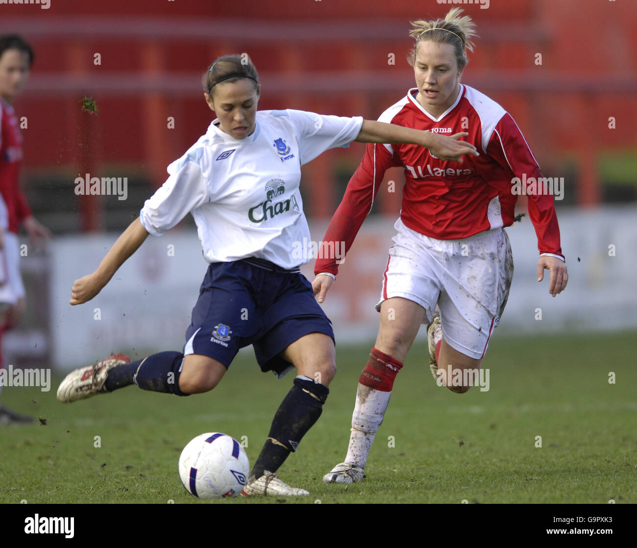 Charlton athletics katie holtham hi-res stock photography and images ...