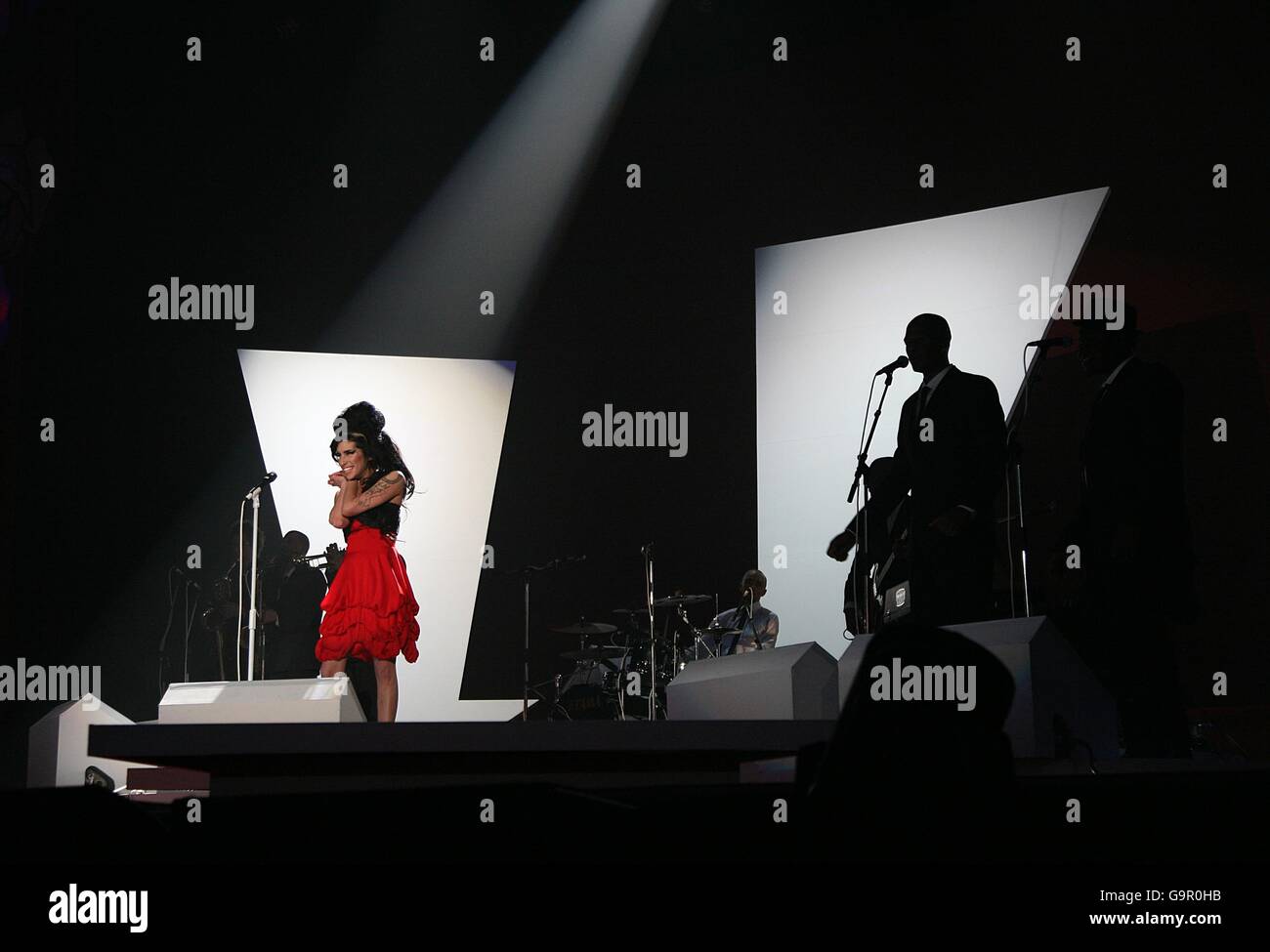 Amy winehouse by yui mok hi-res stock photography and images - Alamy