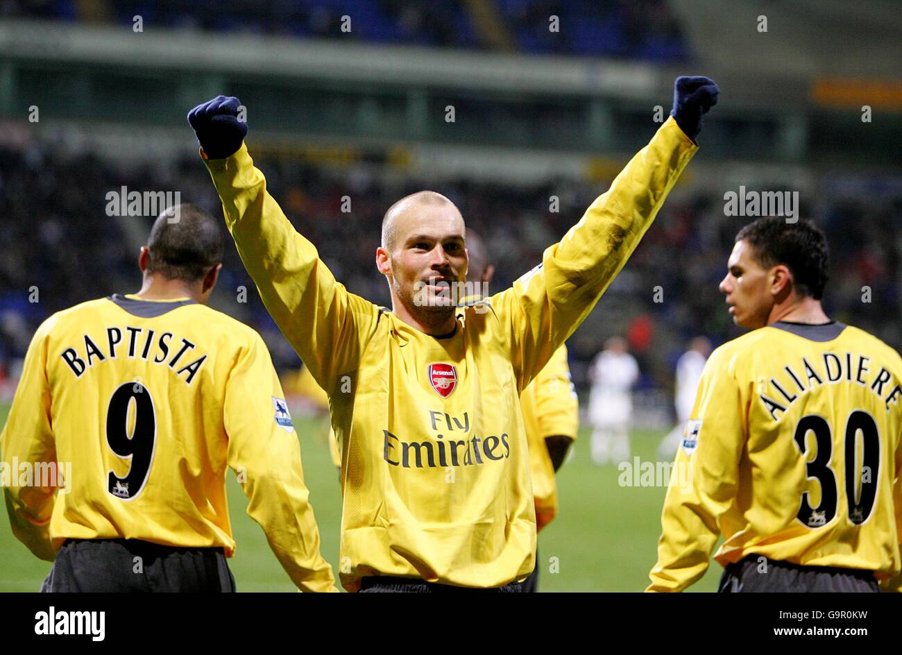 Ljungberg arsenal goal hi-res stock photography and images - Alamy