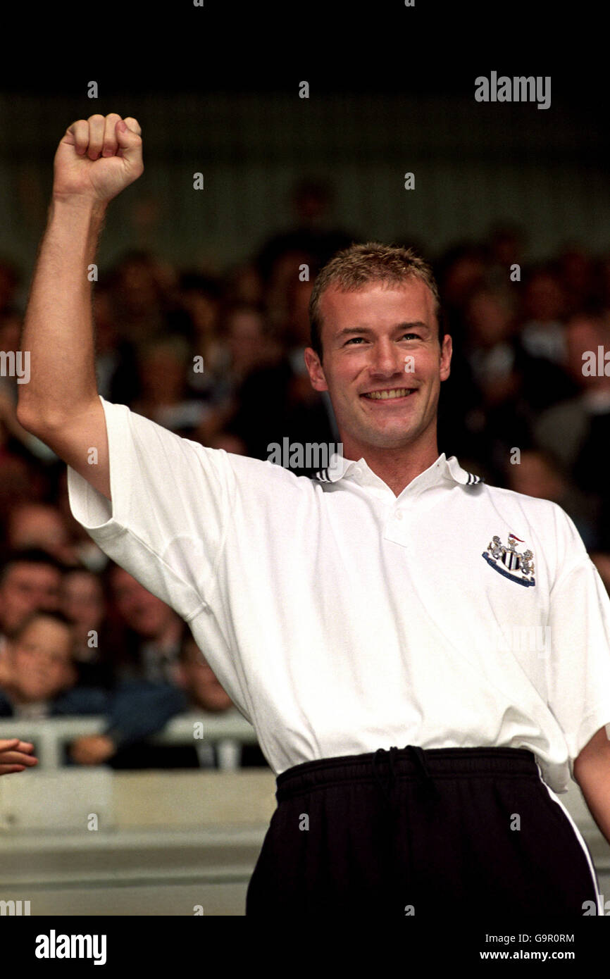 Shearer signing for newcastle hi-res stock photography and images - Alamy