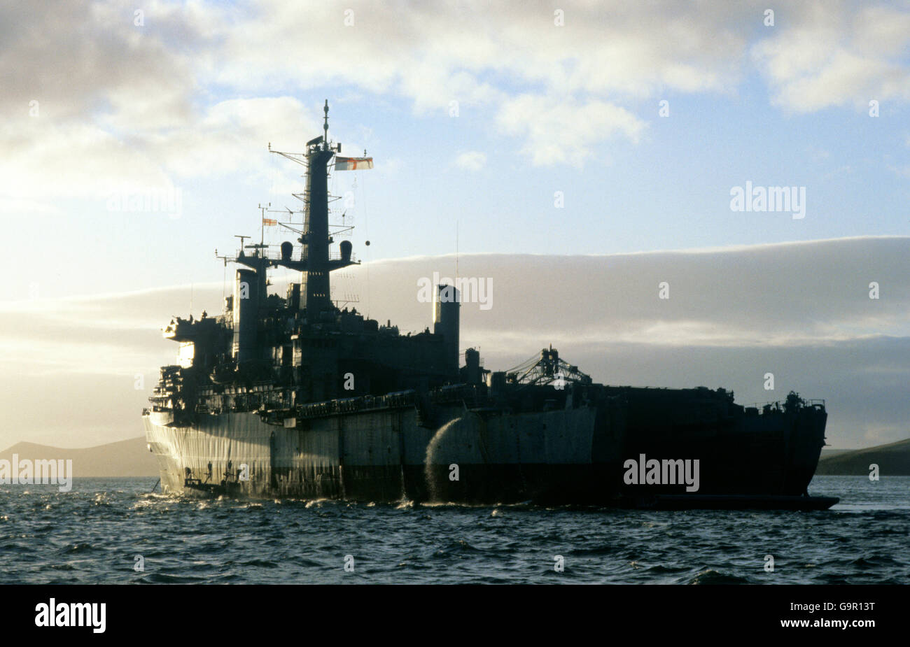 The Falklands War - The Royal Navy - HMS Fearless - San Carlos Water ...