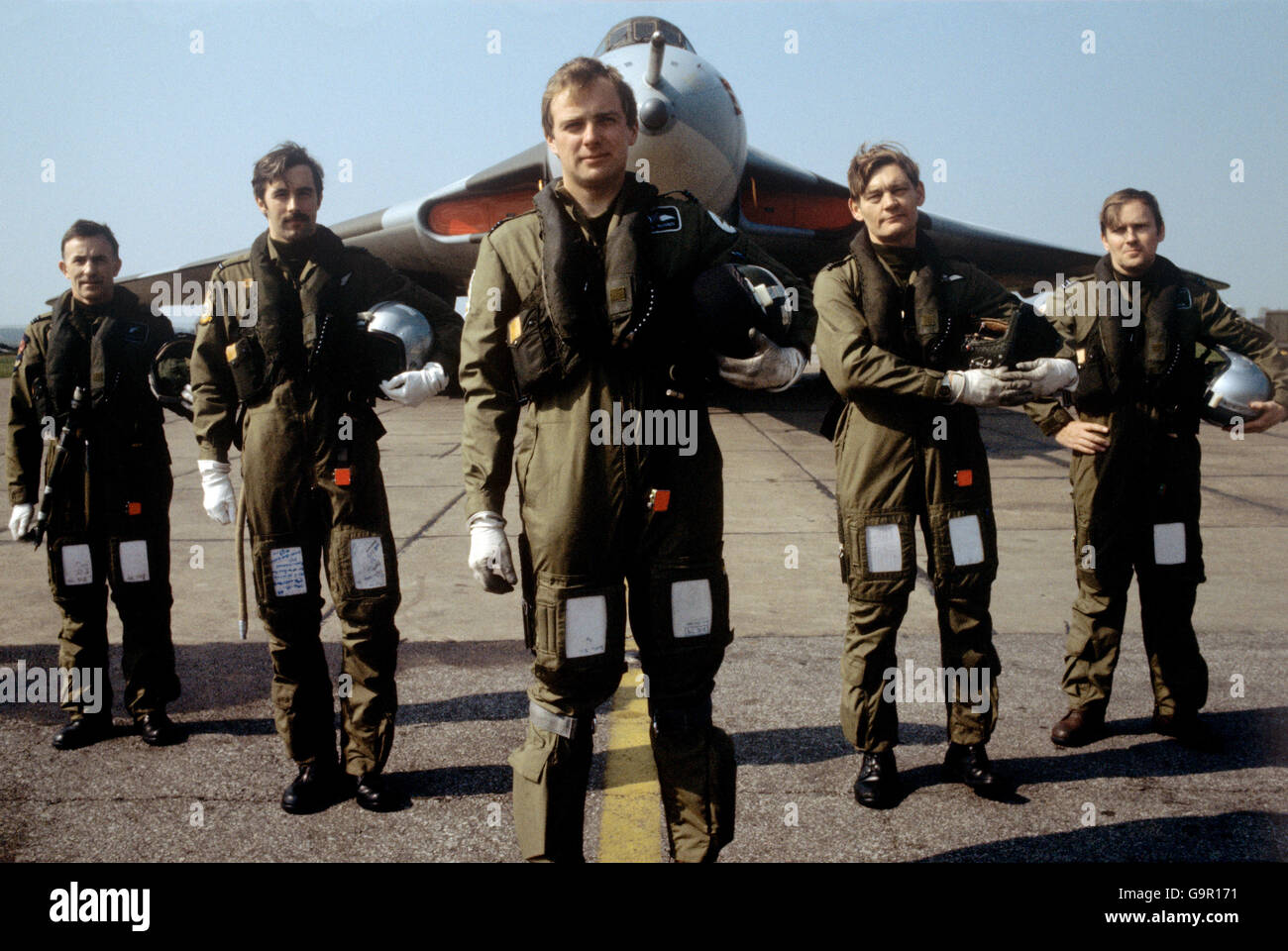 Vulcan Bomber And Her Crew High Resolution Stock Photography and Images ...