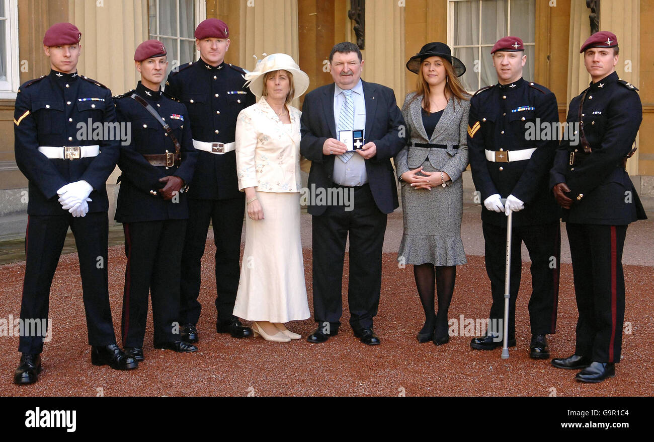 Fourth left and his family hi-res stock photography and images - Alamy